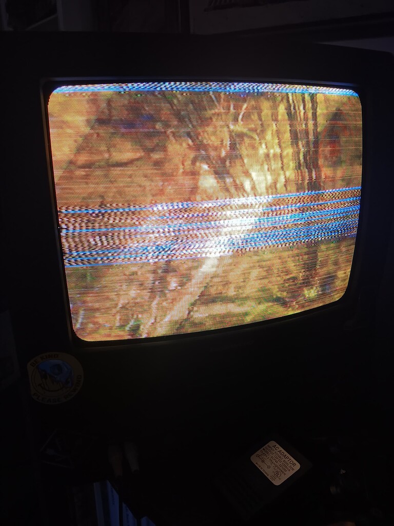 Edirol V4 horizontal static lines - scanlines